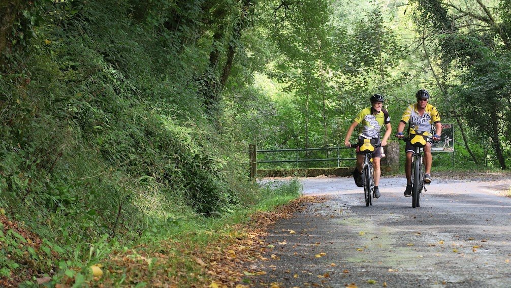 Bicycle Tour Guides – CTTC Bike Tours